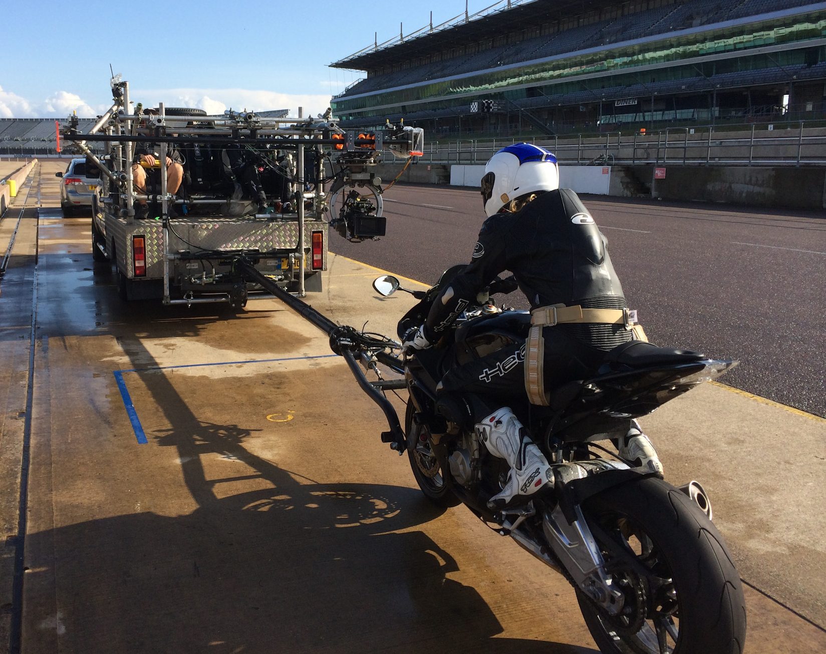 Motorcycle Banking Rig - Bickers Action