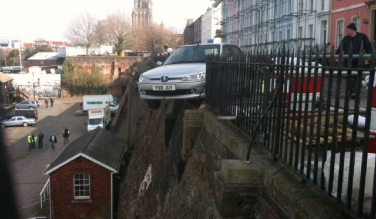 Car Teeter Rigs - Bickers Action