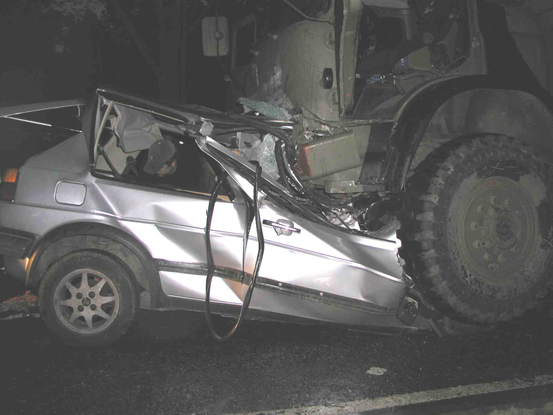 High Speed Car Crash V8 Winch - Bickers Action