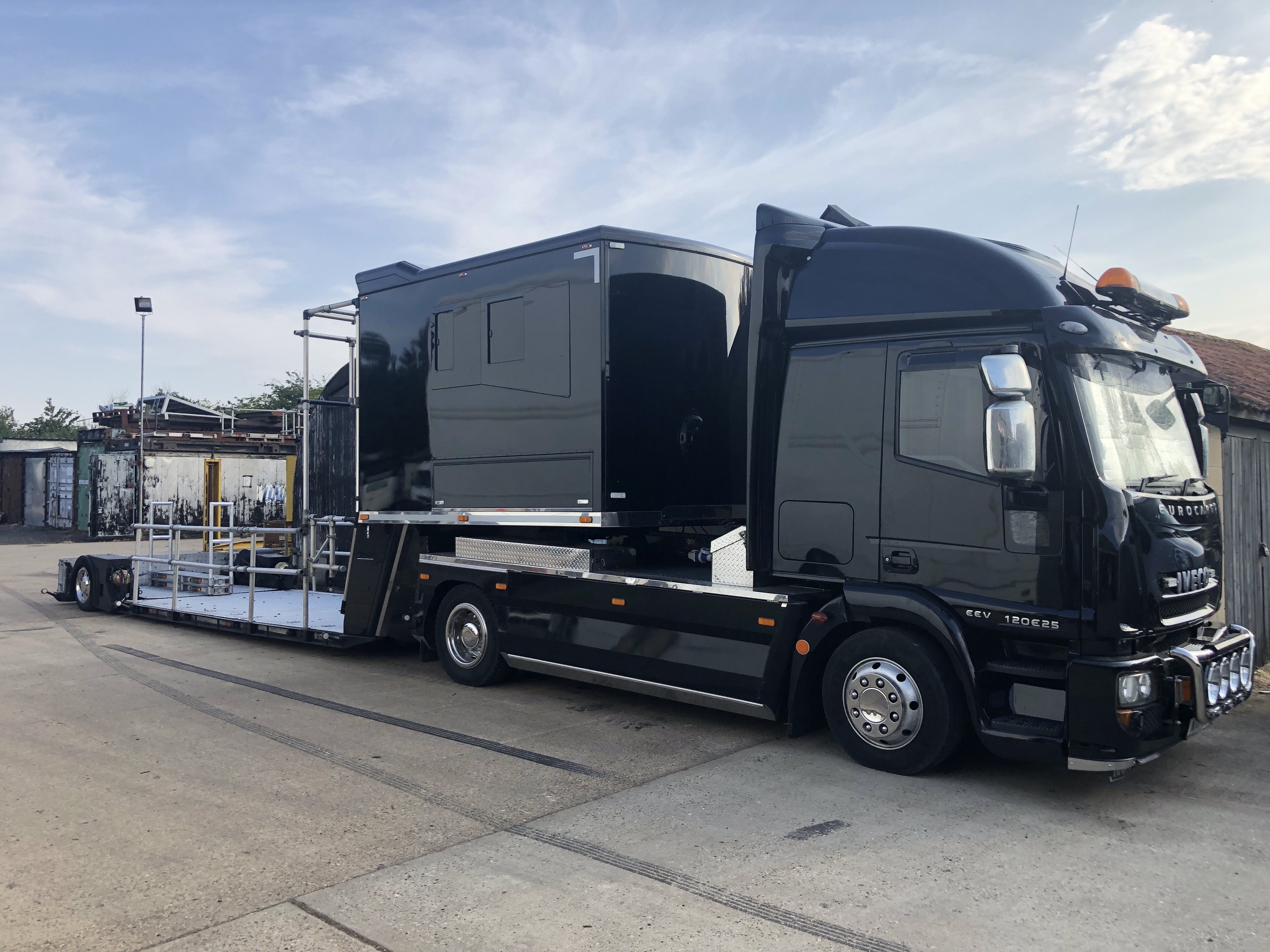 Air Ride Low Loader No2 - Bickers Action