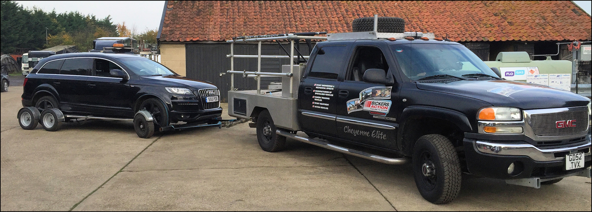 Tracking Tow Dolly - Bickers Action