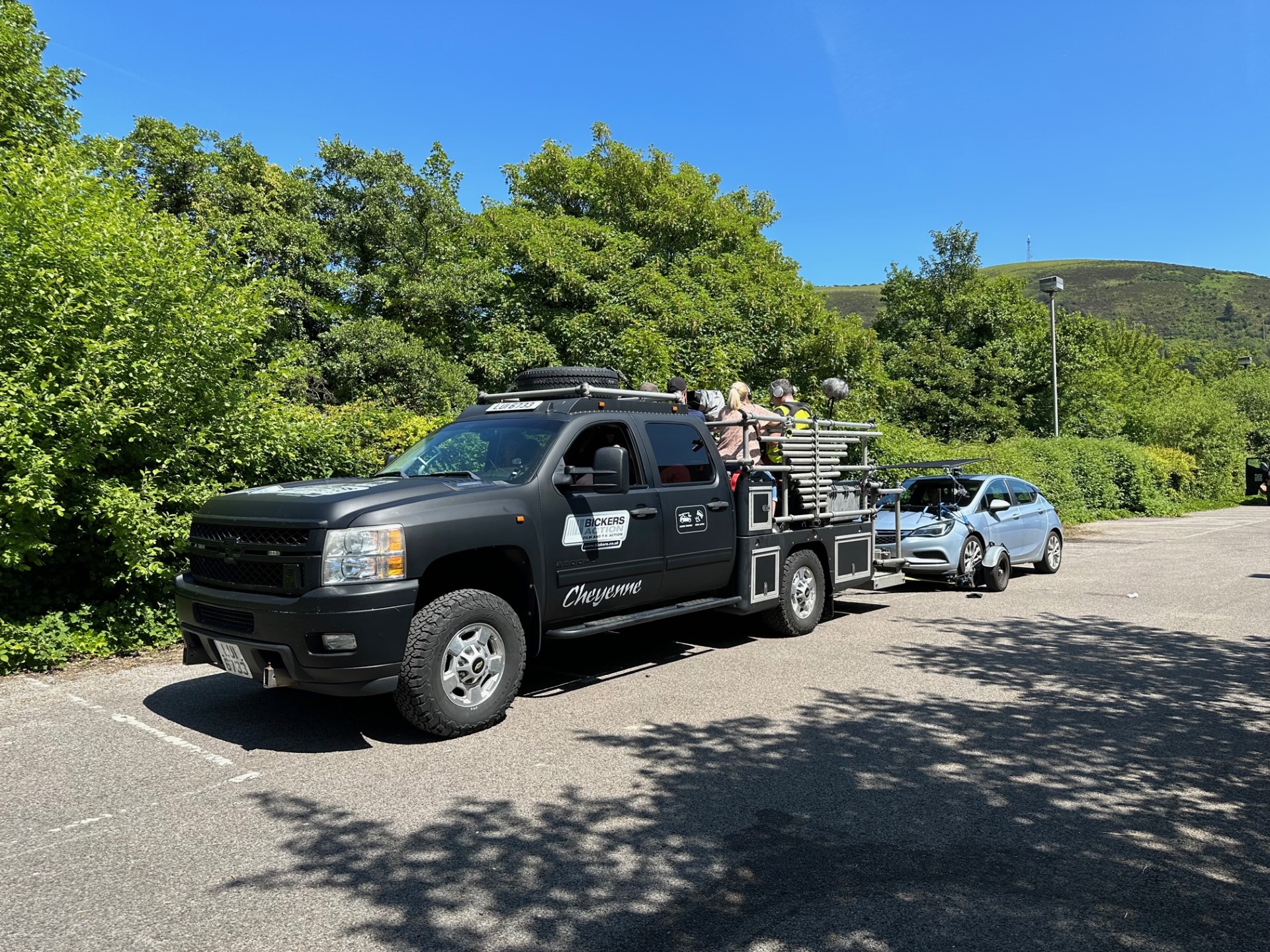 Tracking Tow-Dolly (Car Towing Rig) - Bickers Action