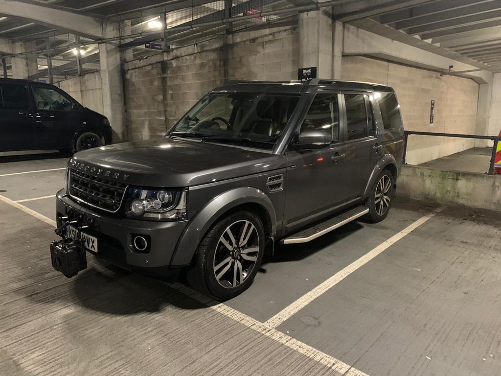 Discovery 4X4 Tracking Vehicles - Pursuit/Escort - Bickers Action